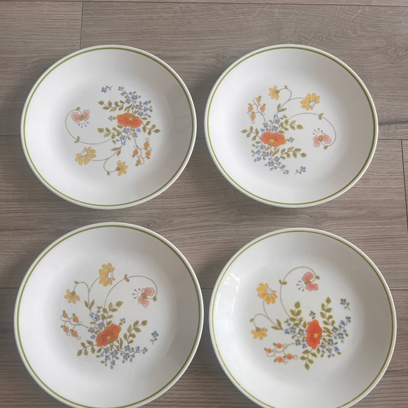 Corelle | Dining | Set Of 4 Corelle Spring Meadow Bouquet Wildflower 8 ...
